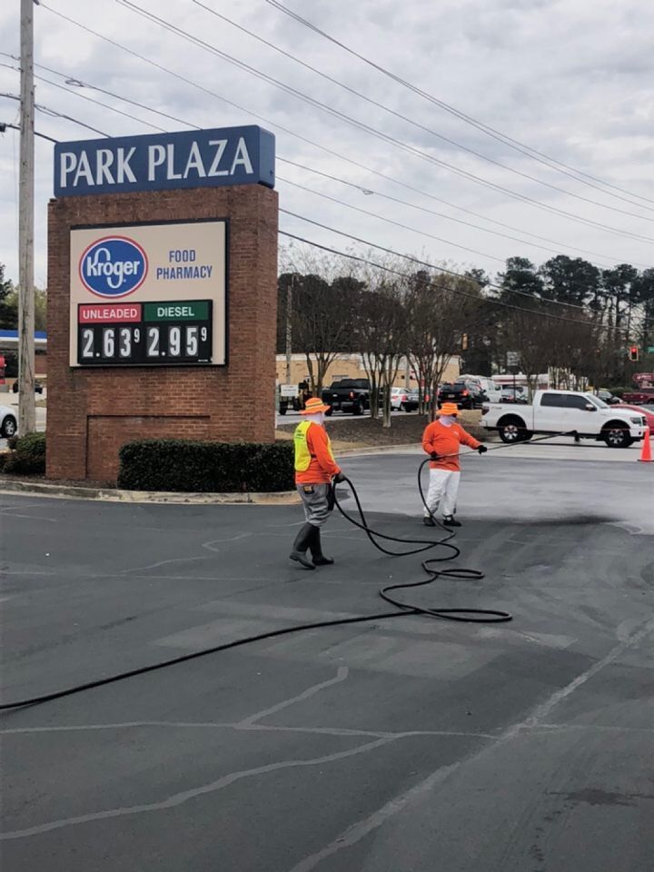Park Plaza Center Squeegee Sealcoat Project